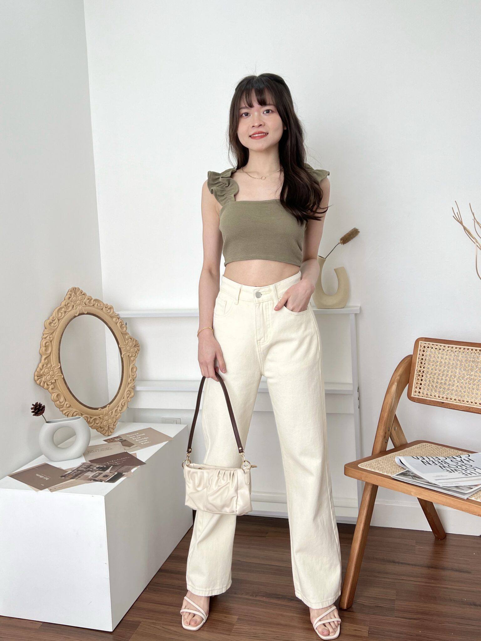 Aile Top (Olive) - Beez Boutique