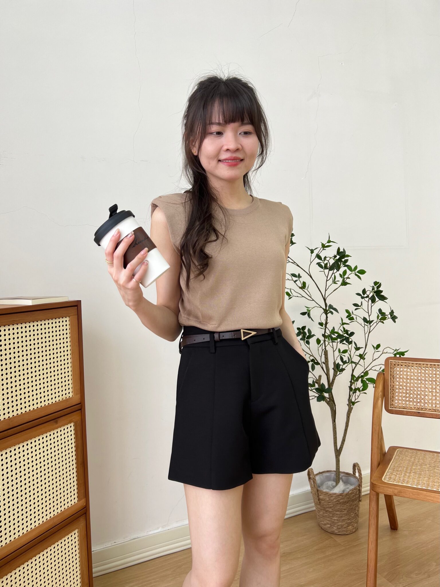 Lucie Top (Khaki) - Beez Boutique