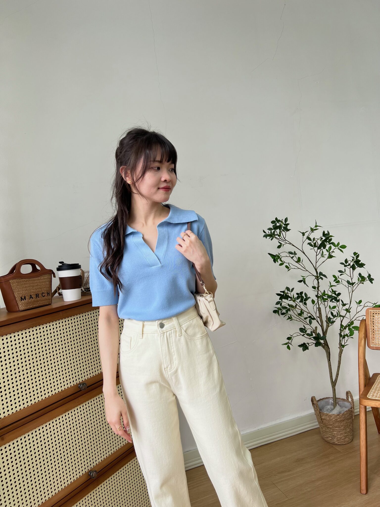 Leanne Top (Blue) - Beez Boutique