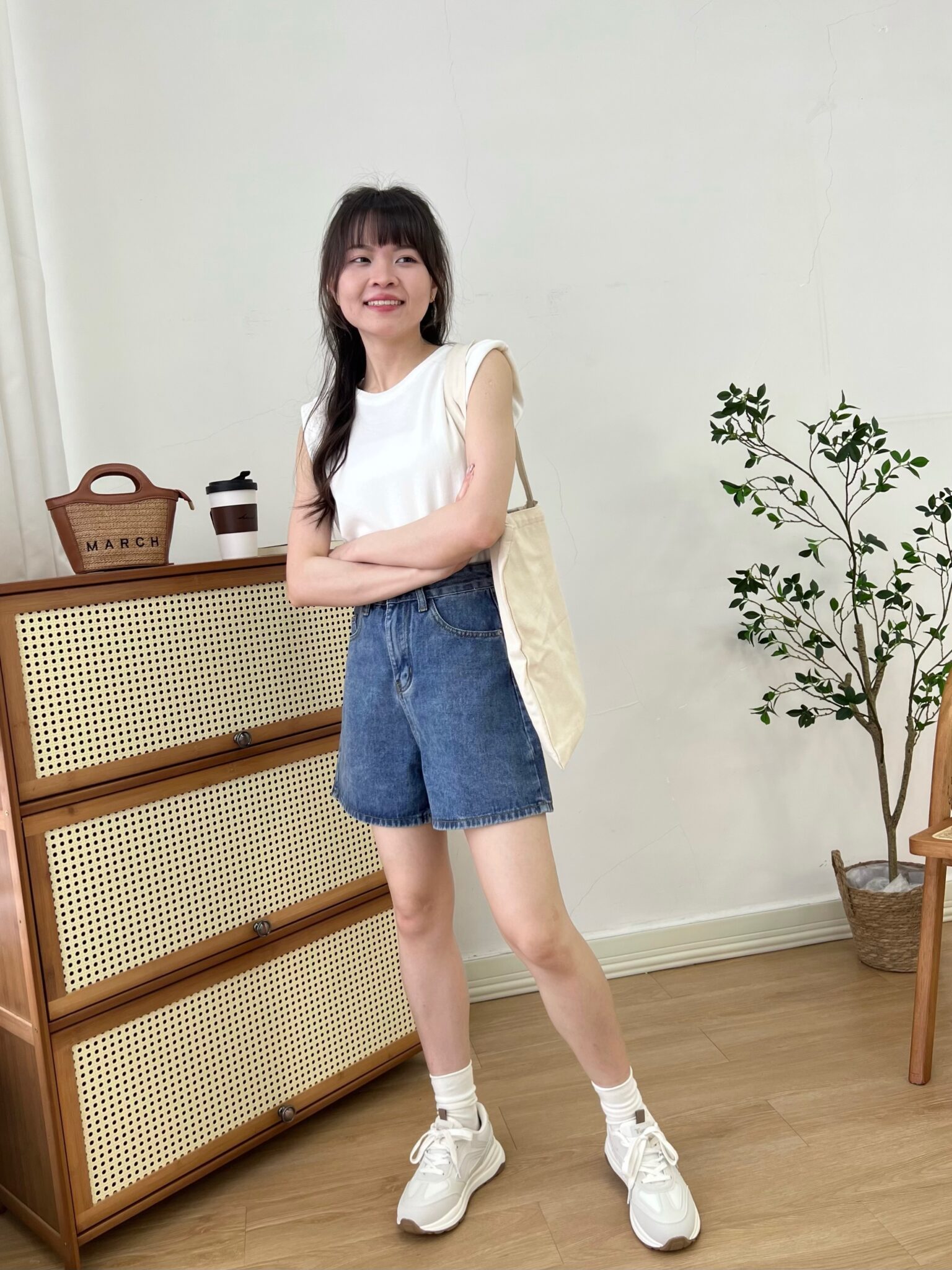 Lucie Top (White) - Beez Boutique