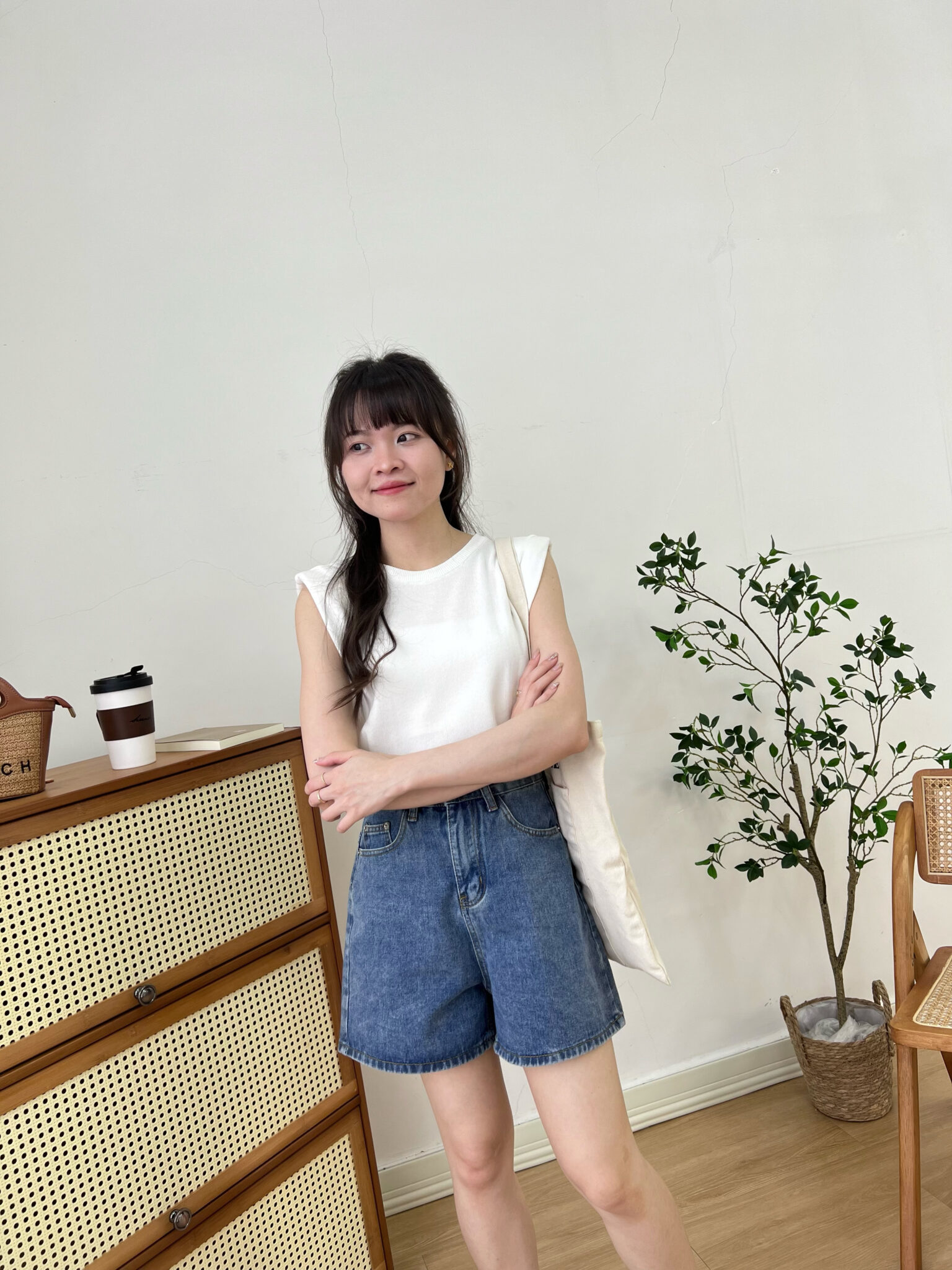 Lucie Top (White) - Beez Boutique