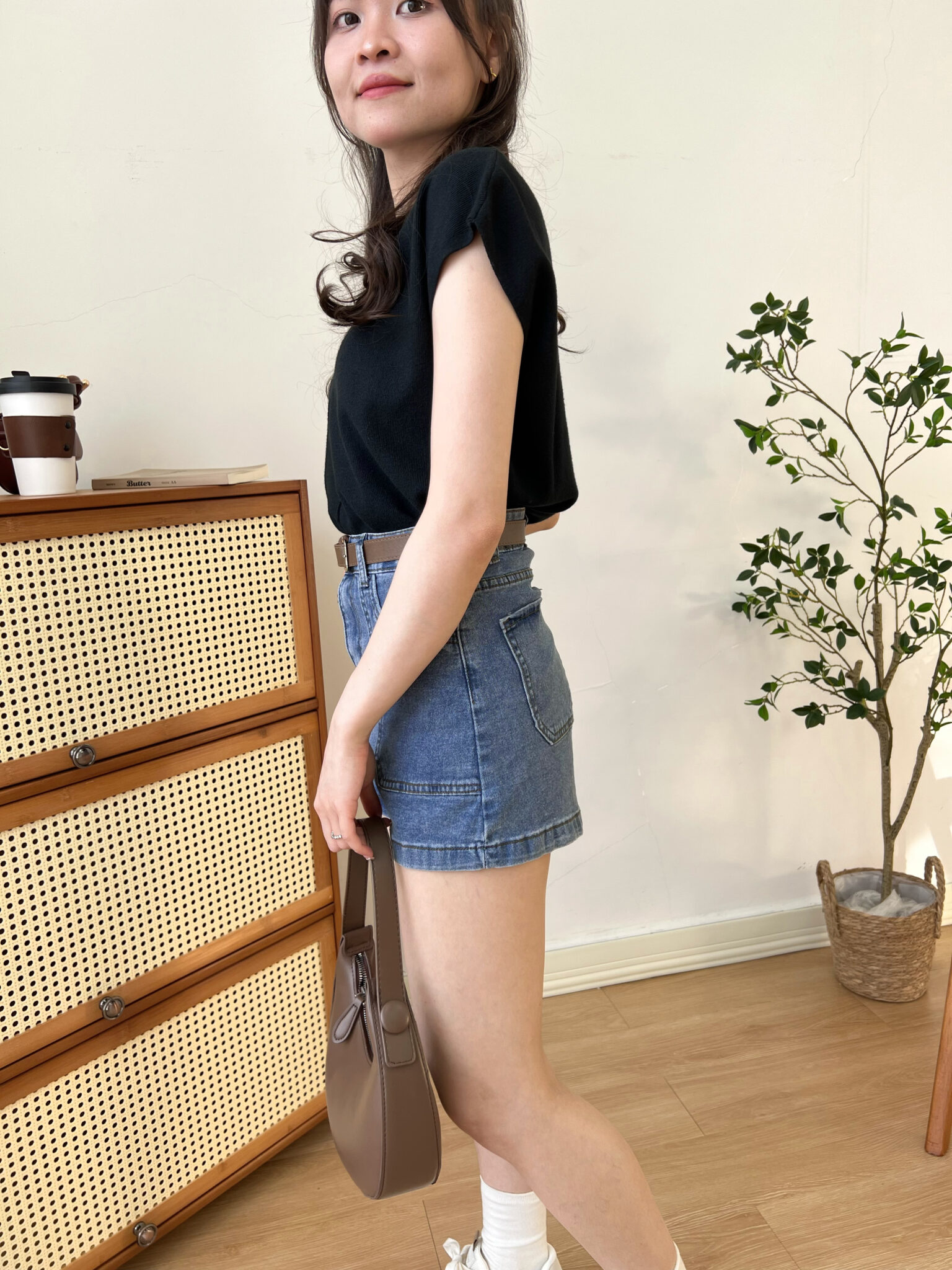 Reya Top (Black) - Beez Boutique