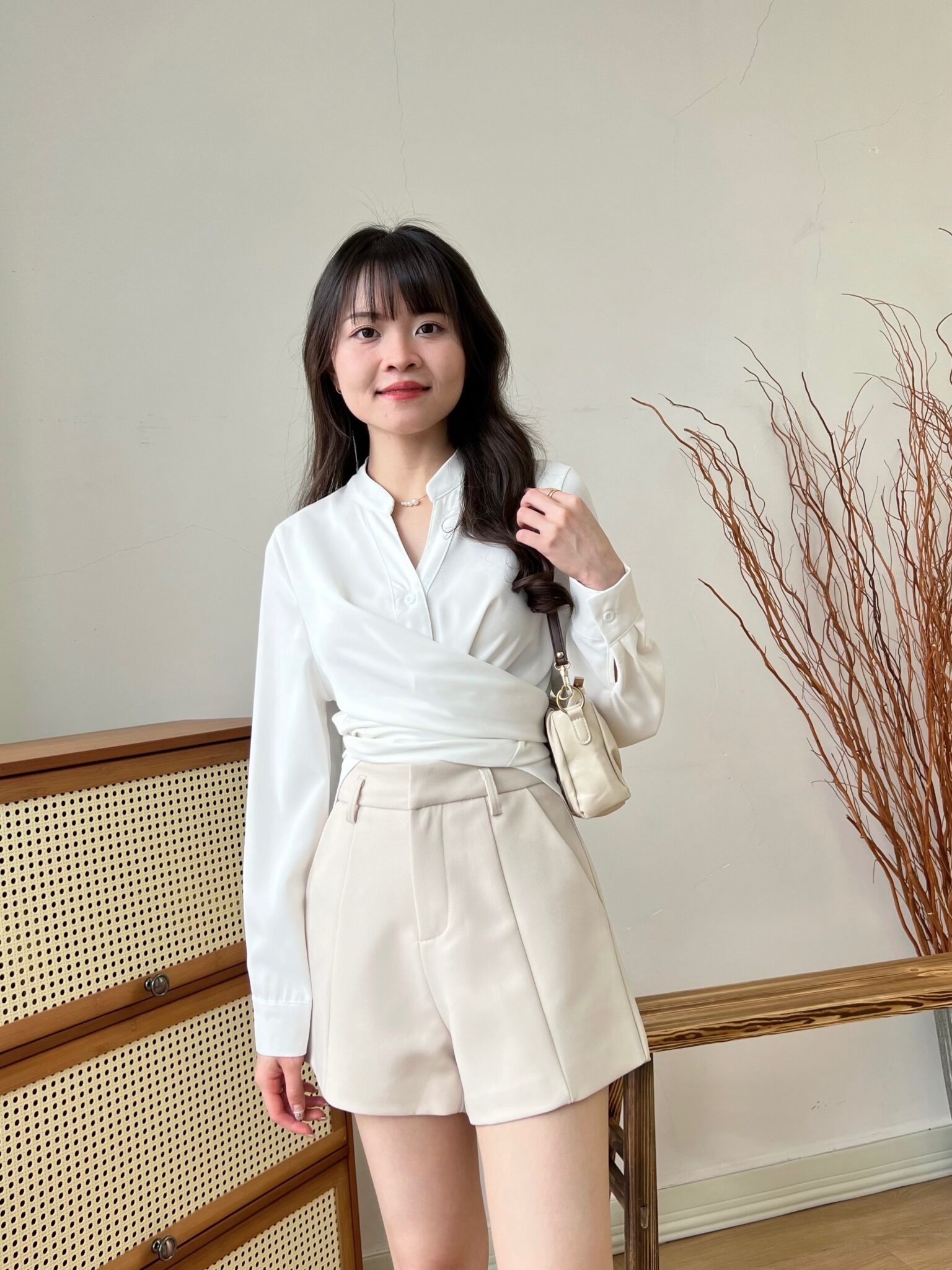 Bekki Top (White) - Beez Boutique